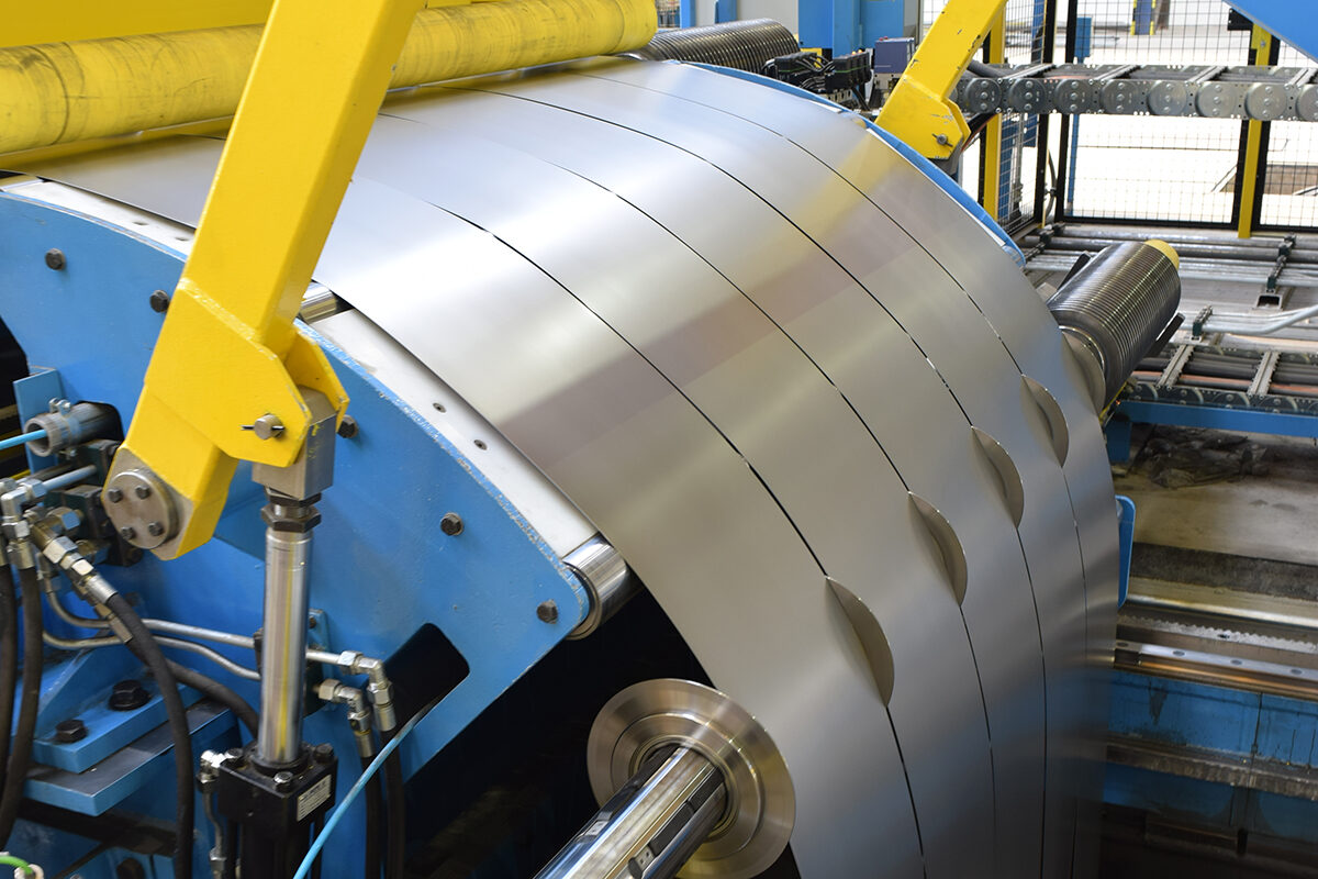 Cutting centres | METAL TRADE COMAX, a.s.