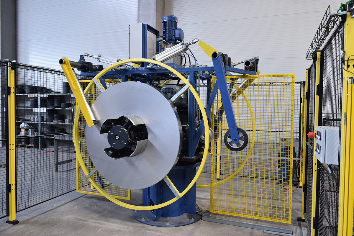 Profile centres | METAL TRADE COMAX, a.s.